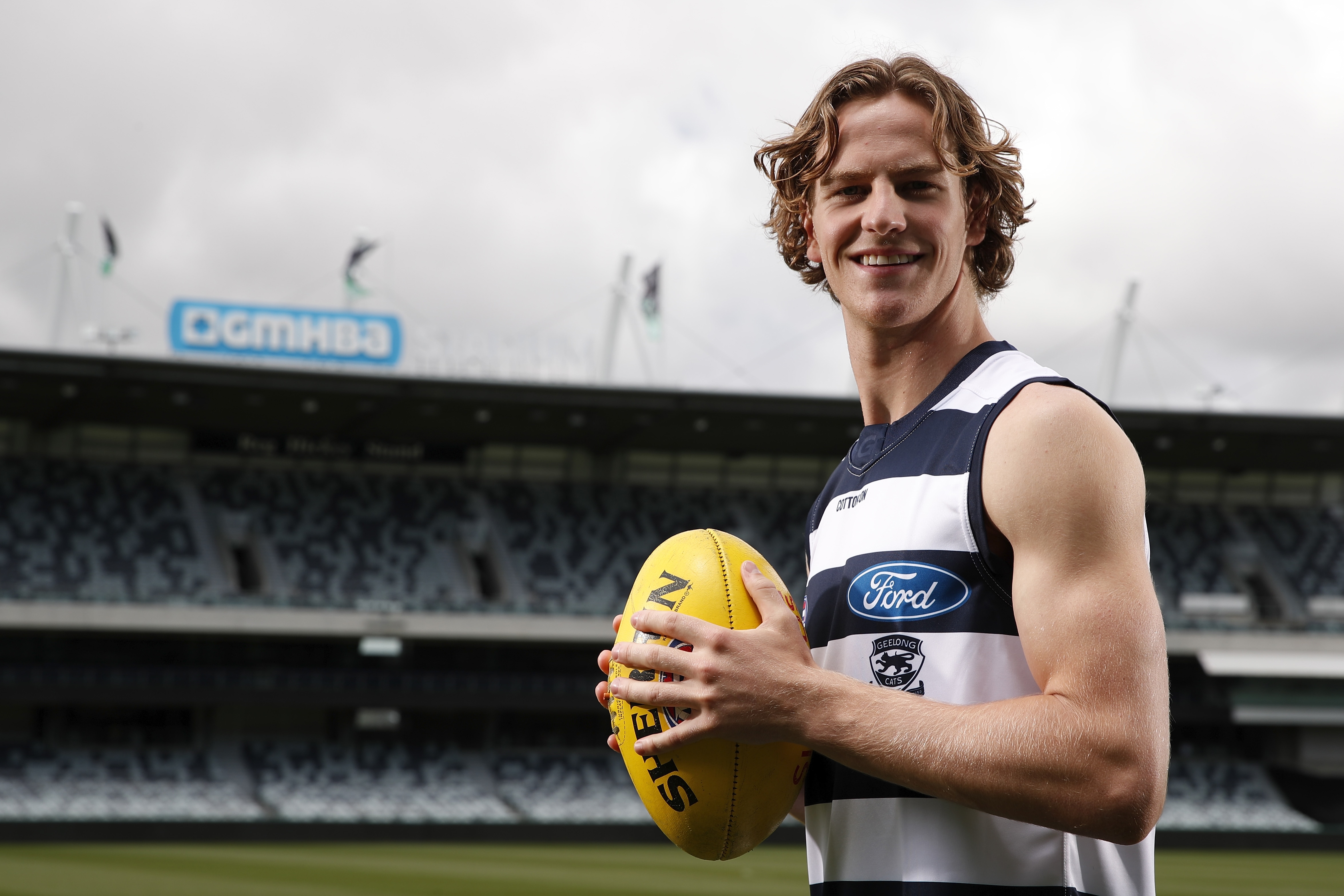 Danger flags Stephens debut