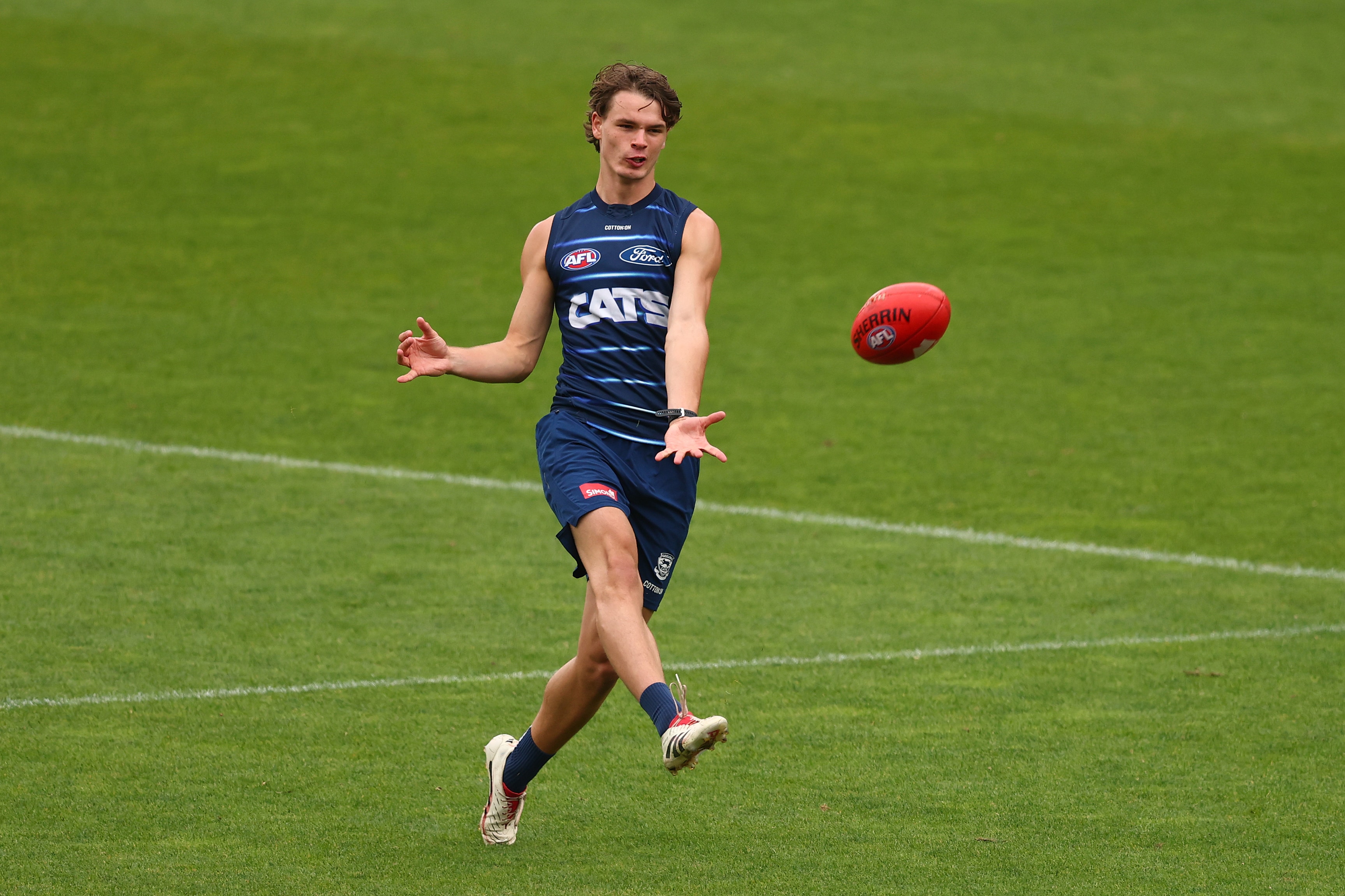 VFL Team Selection | Two Cats set to pull on the Hoops for the first time