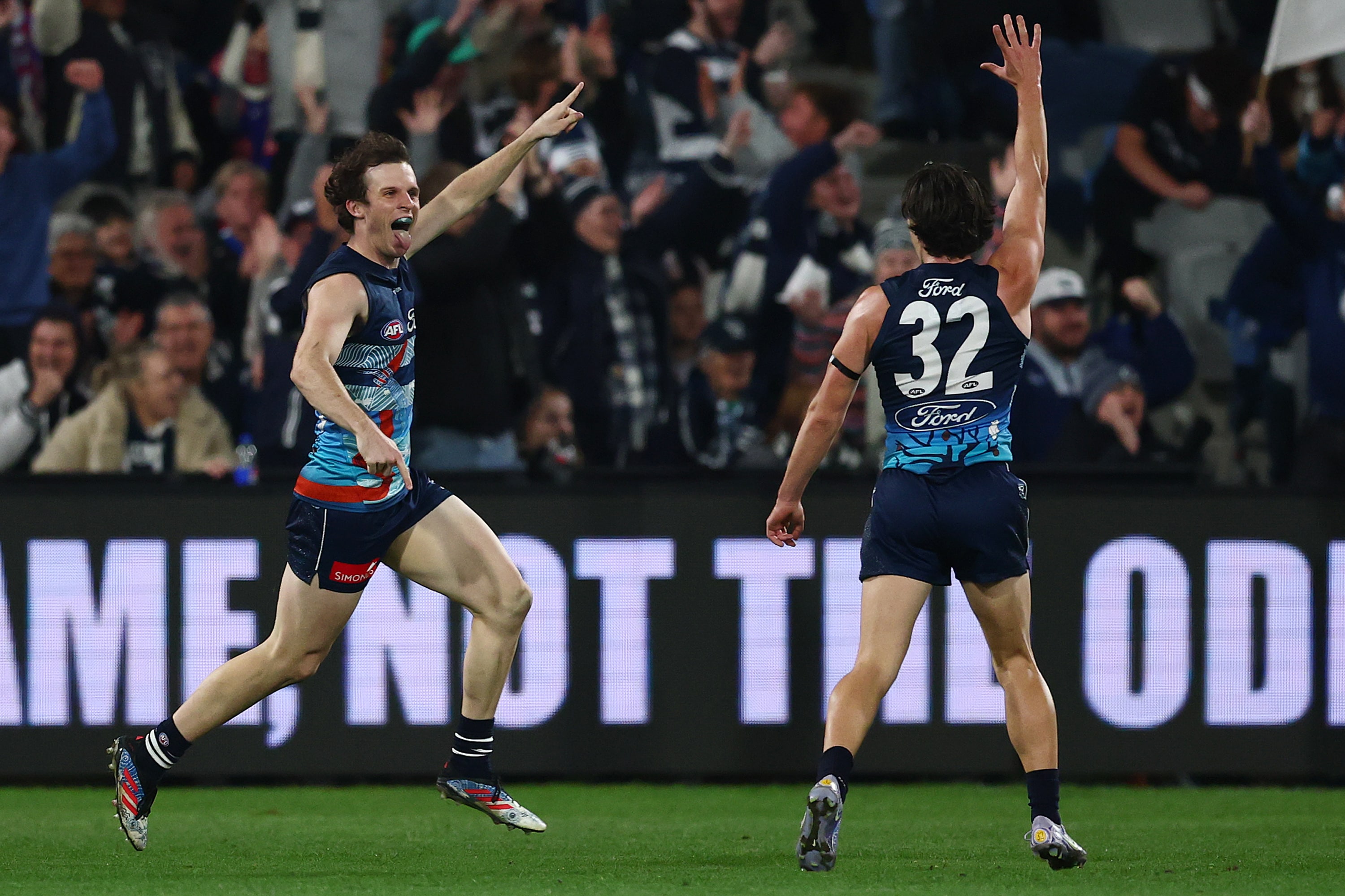 AFL Match Report | Cats Clinch Iconic Victory in a Thursday Night Classic