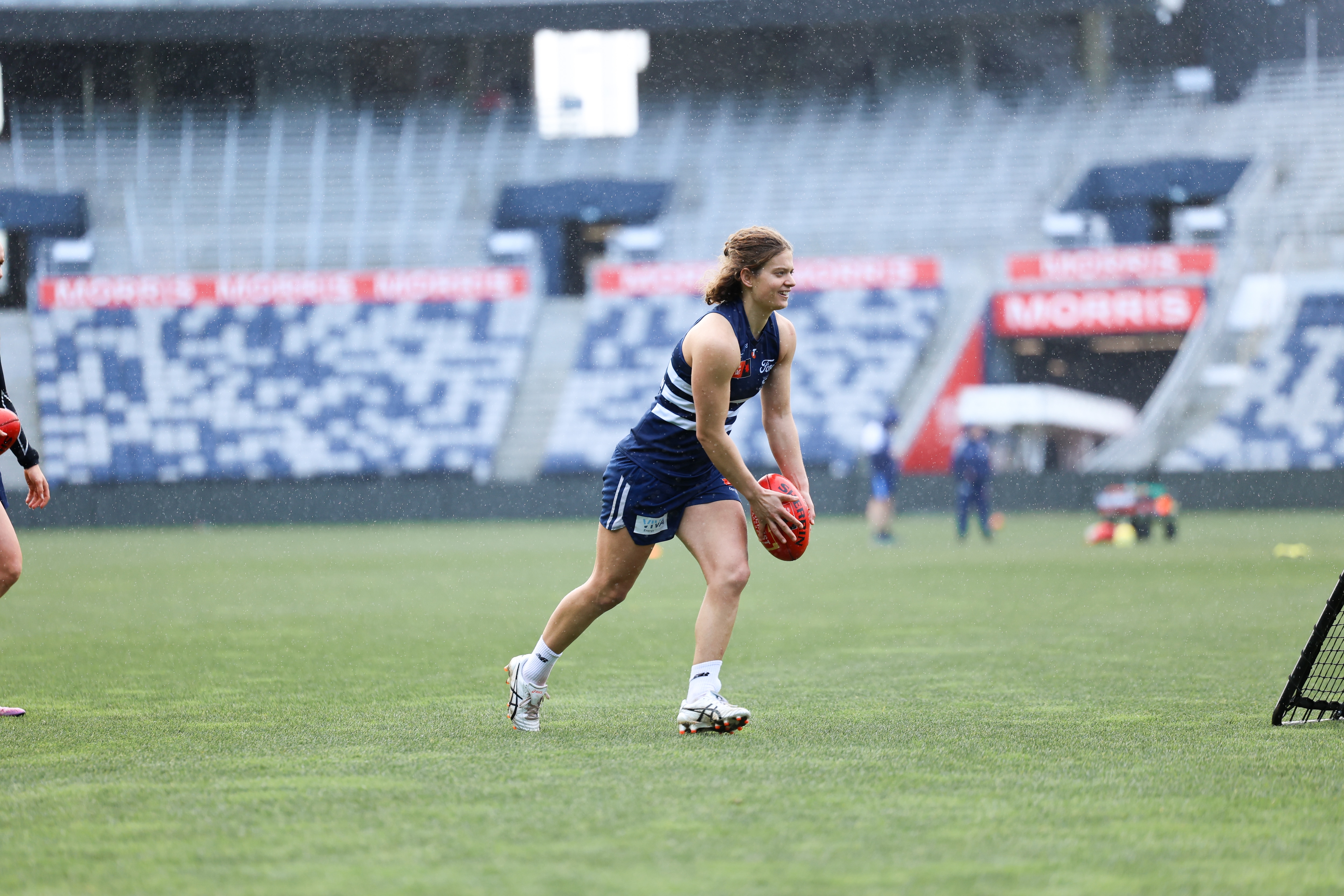 Nina Morrison joins Tom, Lingy & Loggy on K rock