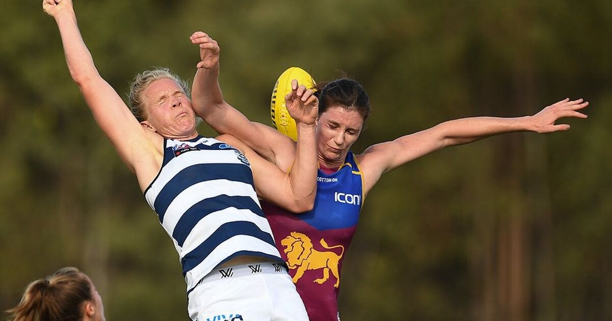 AFLW Round 5 Photo Gallery
