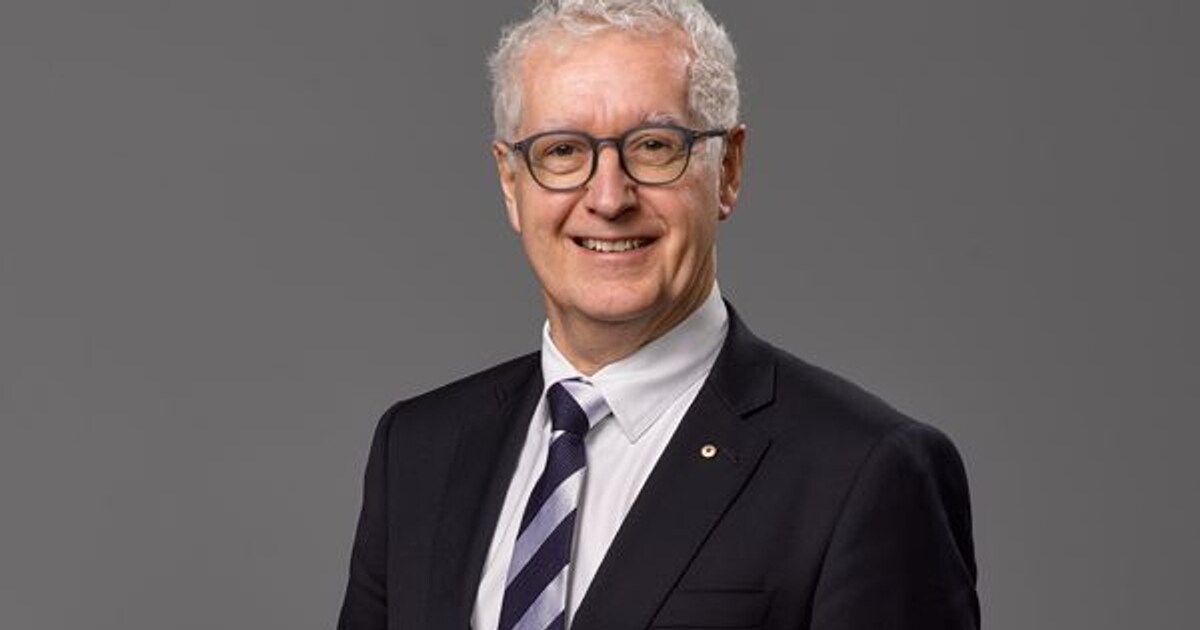 Dr Hugh Seward steps down from Board