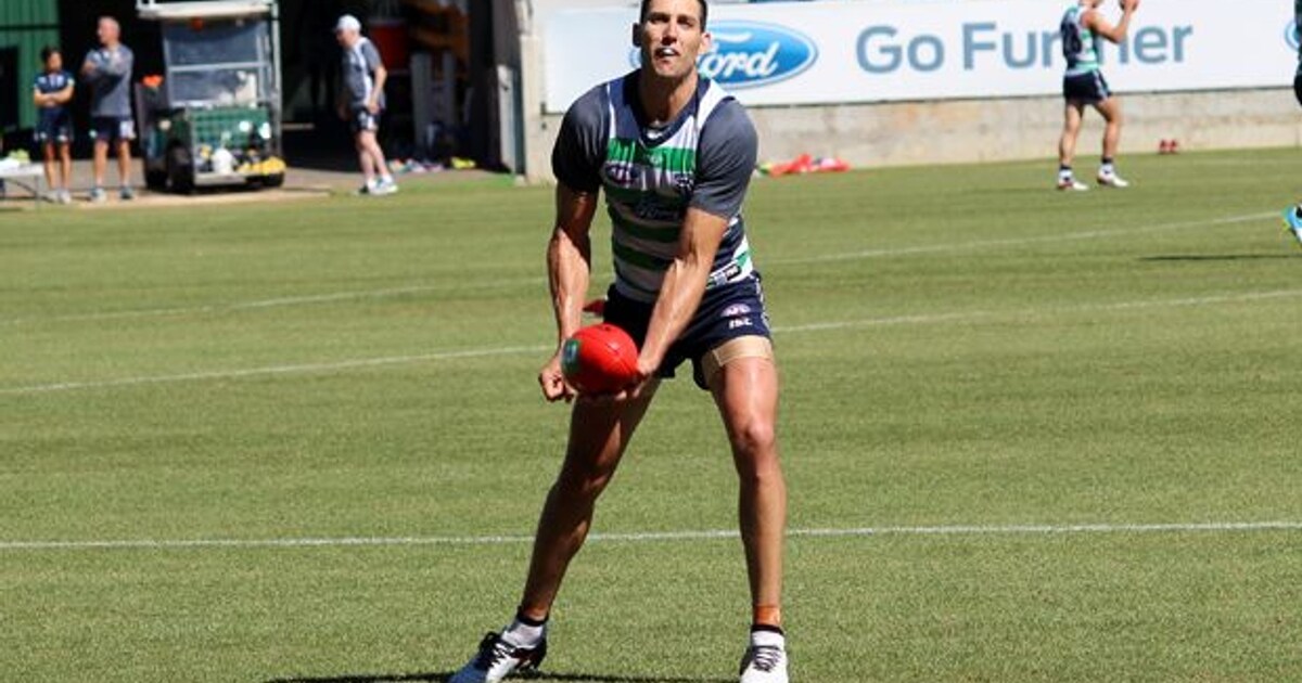 Harry ready for "changing" Hawks