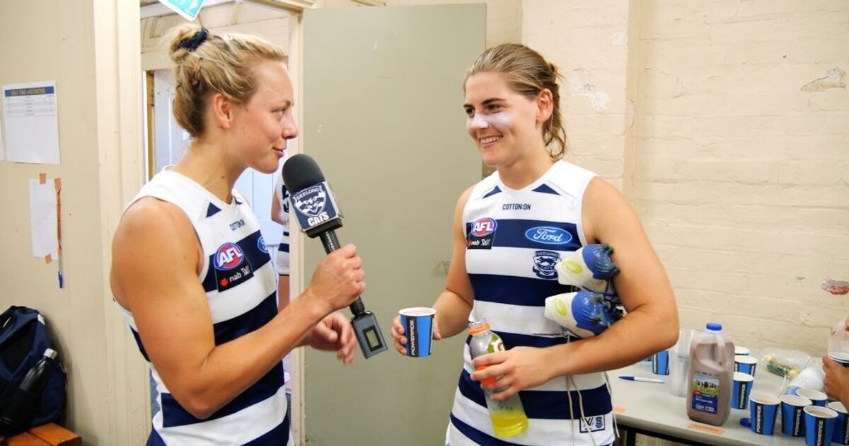 Garing interviews teammates