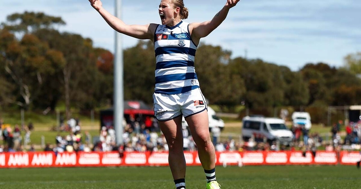 Scheer joy as Cats hold off Bombers in country classic