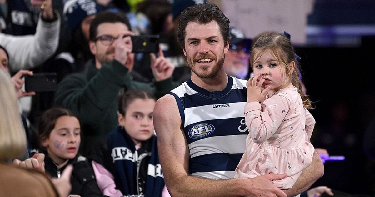 Champion Smith leaves field for last time | Round 24
