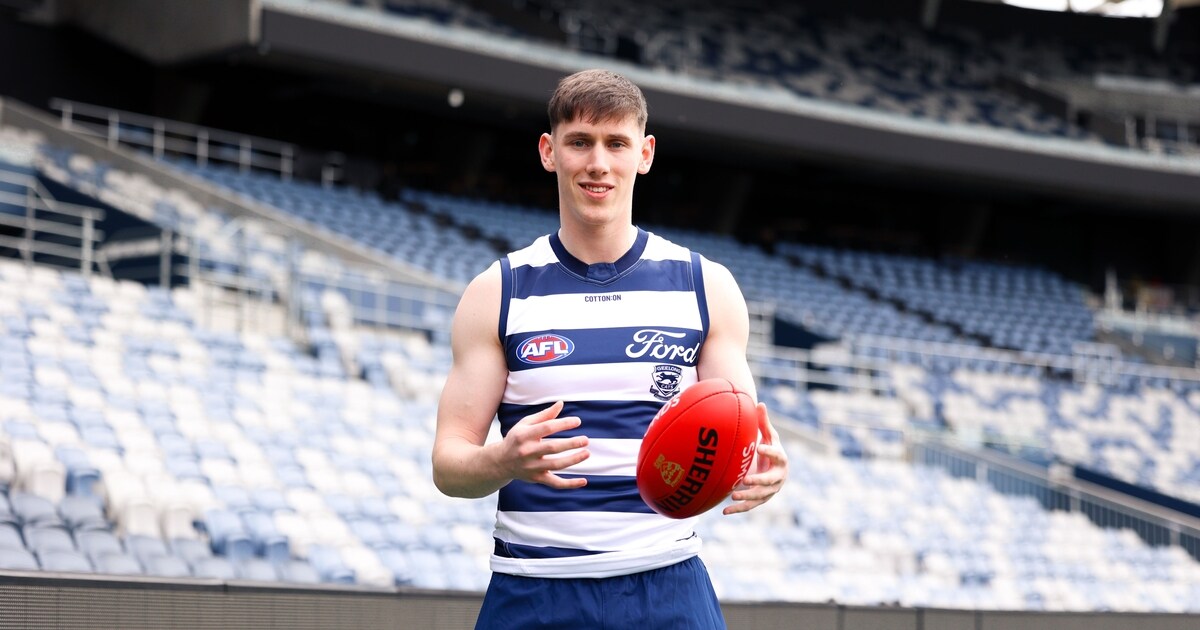 Cillian Burke Arrives in Geelong